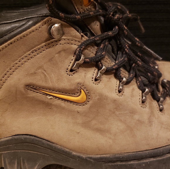 Nike | Shoes | Vintage 9s Nike Air Acg Womans Brown Leather Hiking Boot | Poshmark